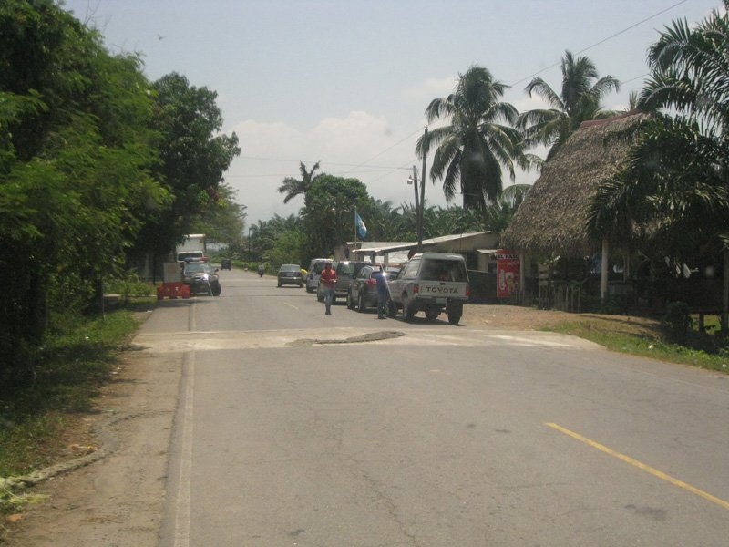 Guatemala to Honduras: Corinto, closest border crossing to Costa ...